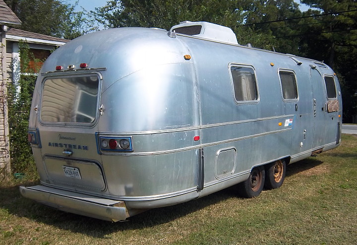 Classic Airstream .. 29ft Ambassador 1971 .. ready for Custom Fabrication